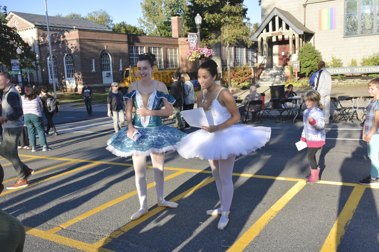 PHOTOS FROM THE 8TH ANNUAL AMHERST BLOCK PARTY - Amherst Indy
