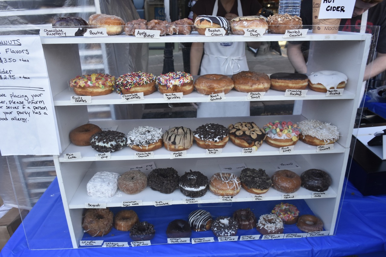 PHOTOS FROM THE 8TH ANNUAL AMHERST BLOCK PARTY - Amherst Indy