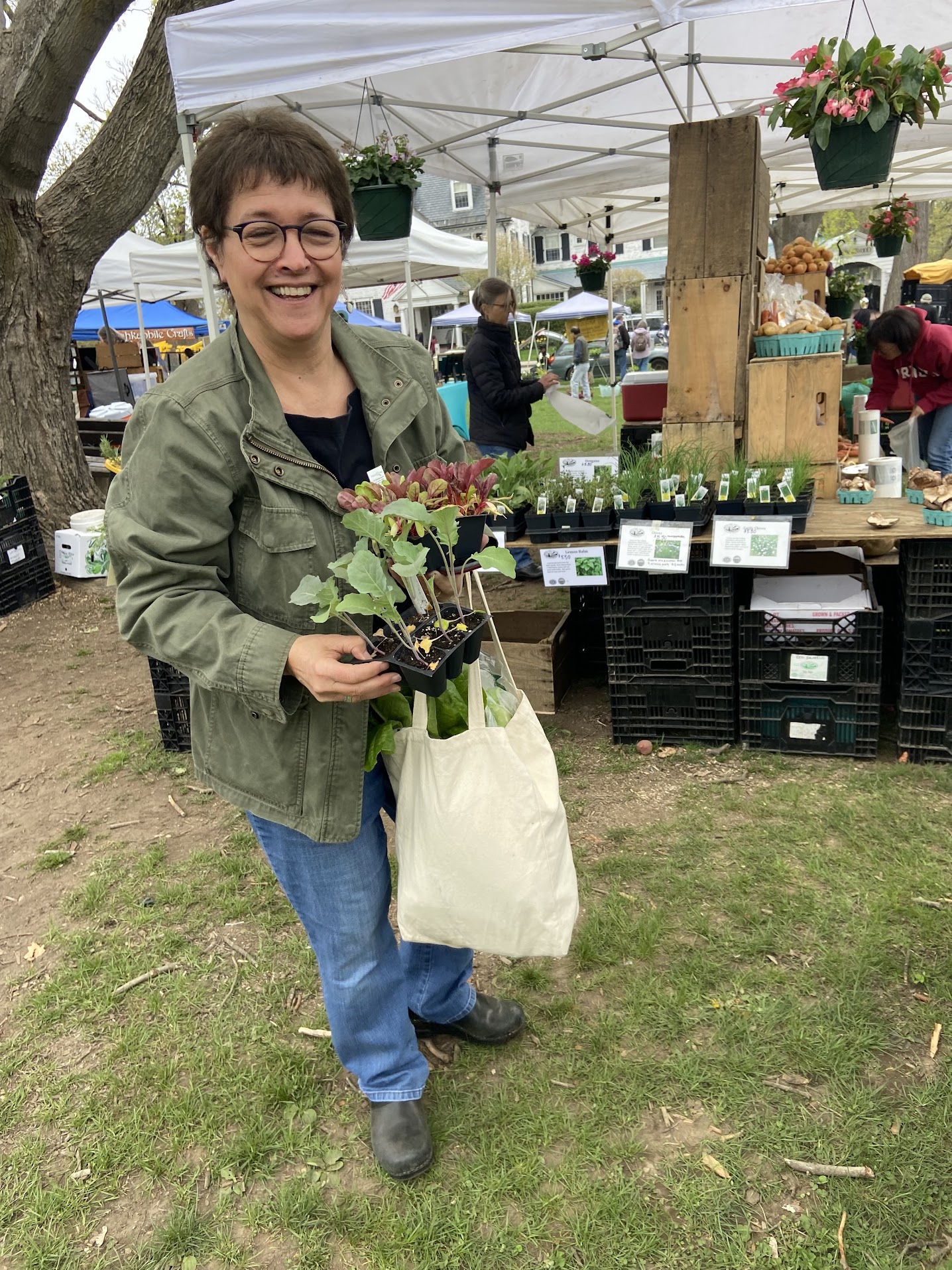 Amherst Farmers’ Market Opens With Record Crowd - Amherst Indy